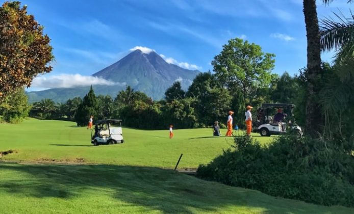 Merapi Golf Club: Menikmati Pesona Alam, Sekaligus Rekreasi Bisnis